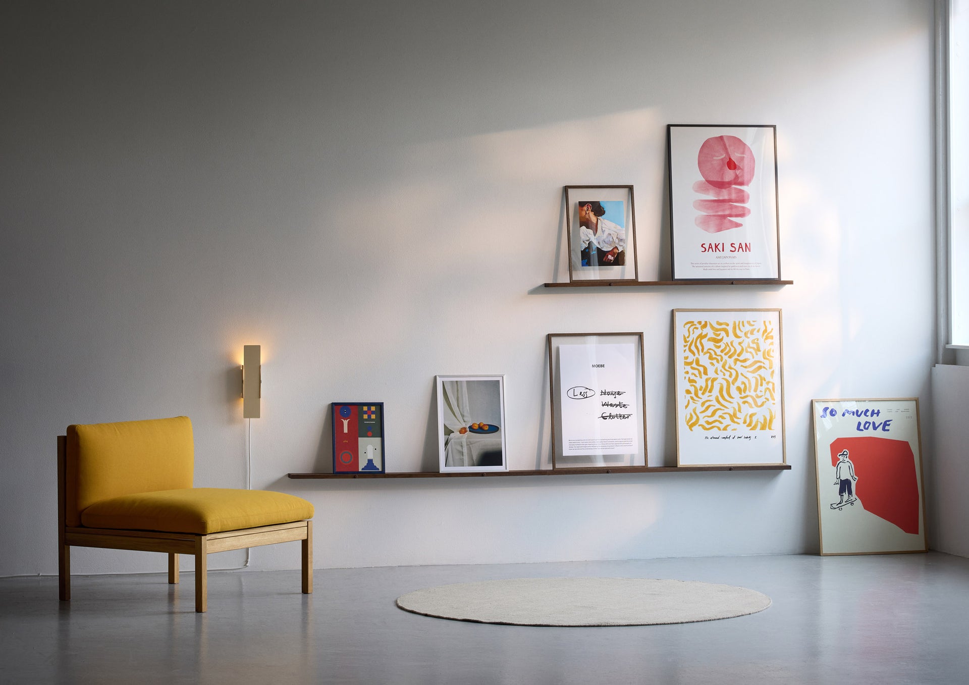 Gallery Shelf | Designed by MOEBE – moebe.dk